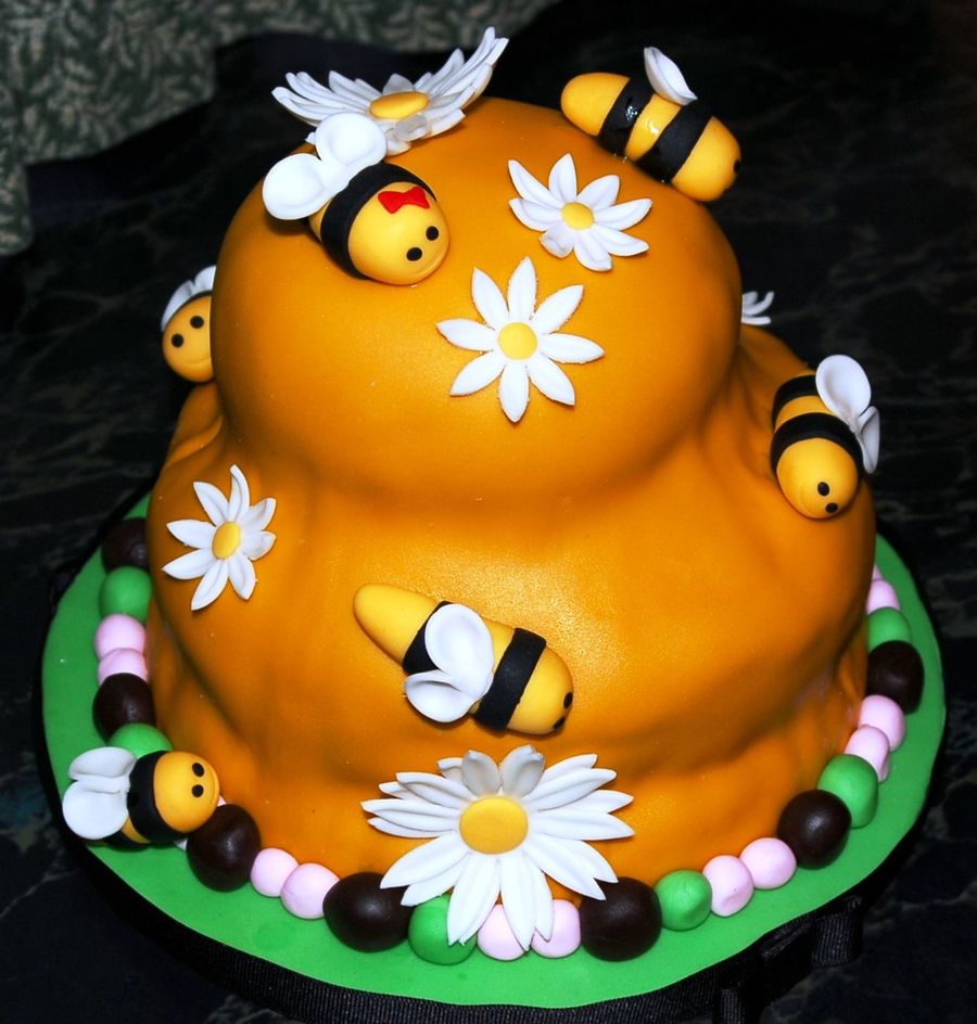 Bee Hive - CakeCentral.com