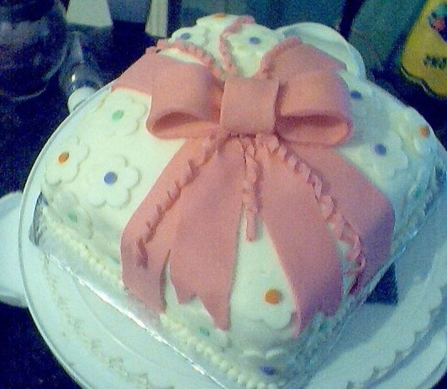 Bow Fondant Cake - CakeCentral.com