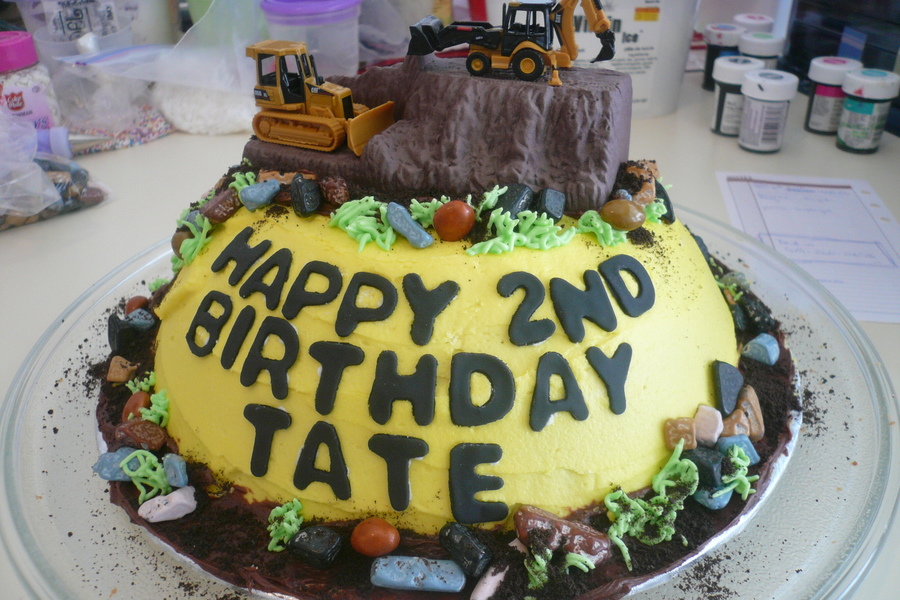 "tonka Truck" - CakeCentral.com