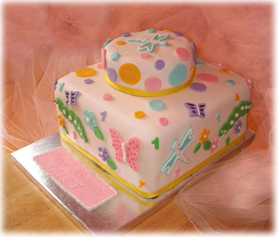 Girlie Insects - CakeCentral.com