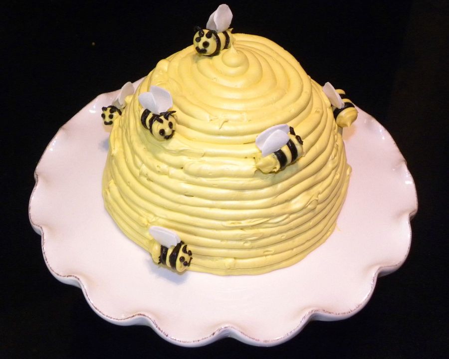 Bee Hive Cake - CakeCentral.com