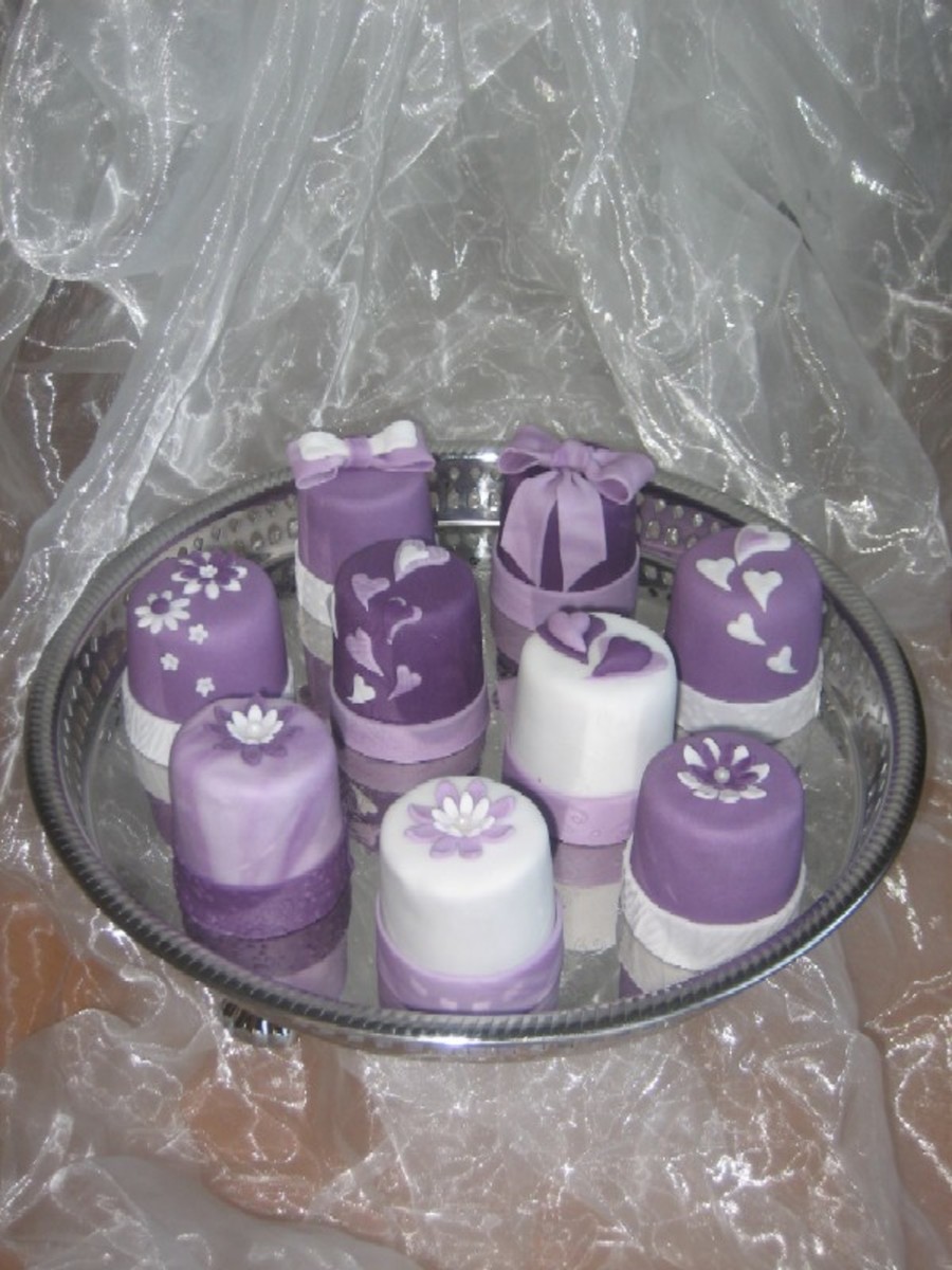 Minicakes For A Cake-Buffet - CakeCentral.com