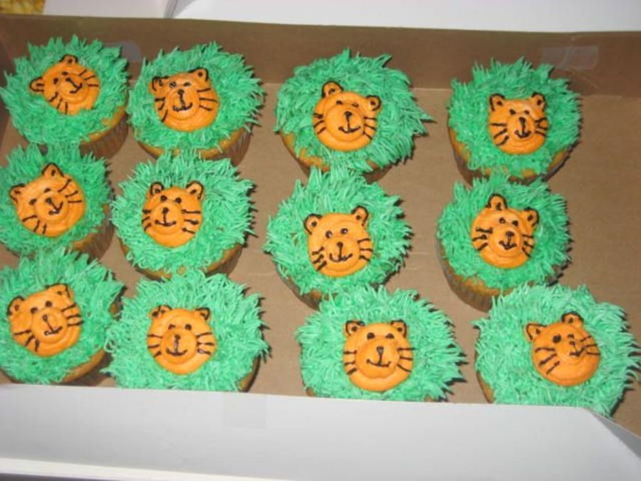 Tiger Cupcakes - CakeCentral.com