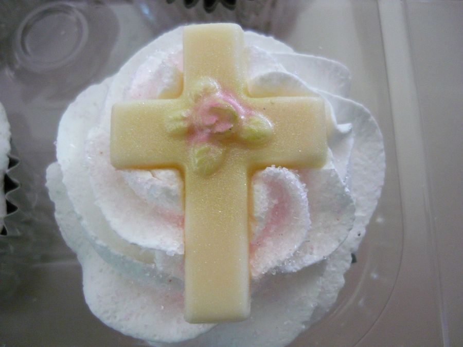 Cross Cupcake - CakeCentral.com