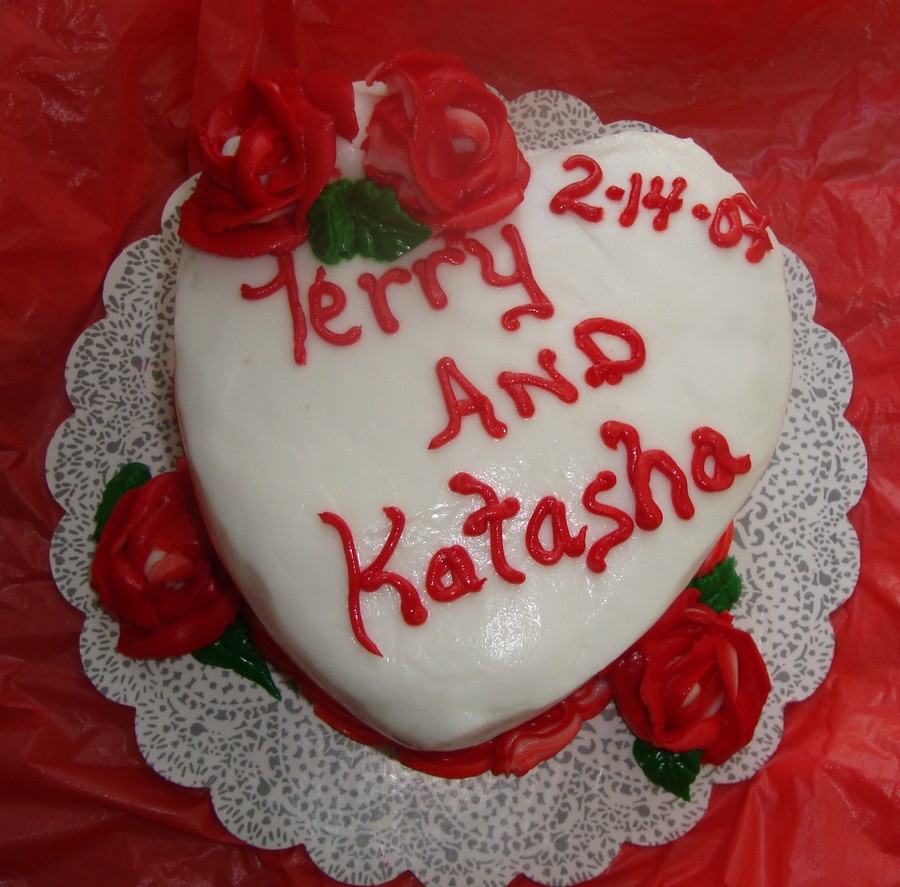 Valentines Heart With Roses - CakeCentral.com