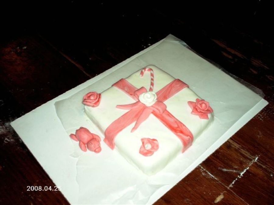 Marshmallow Fondant Cake - CakeCentral.com