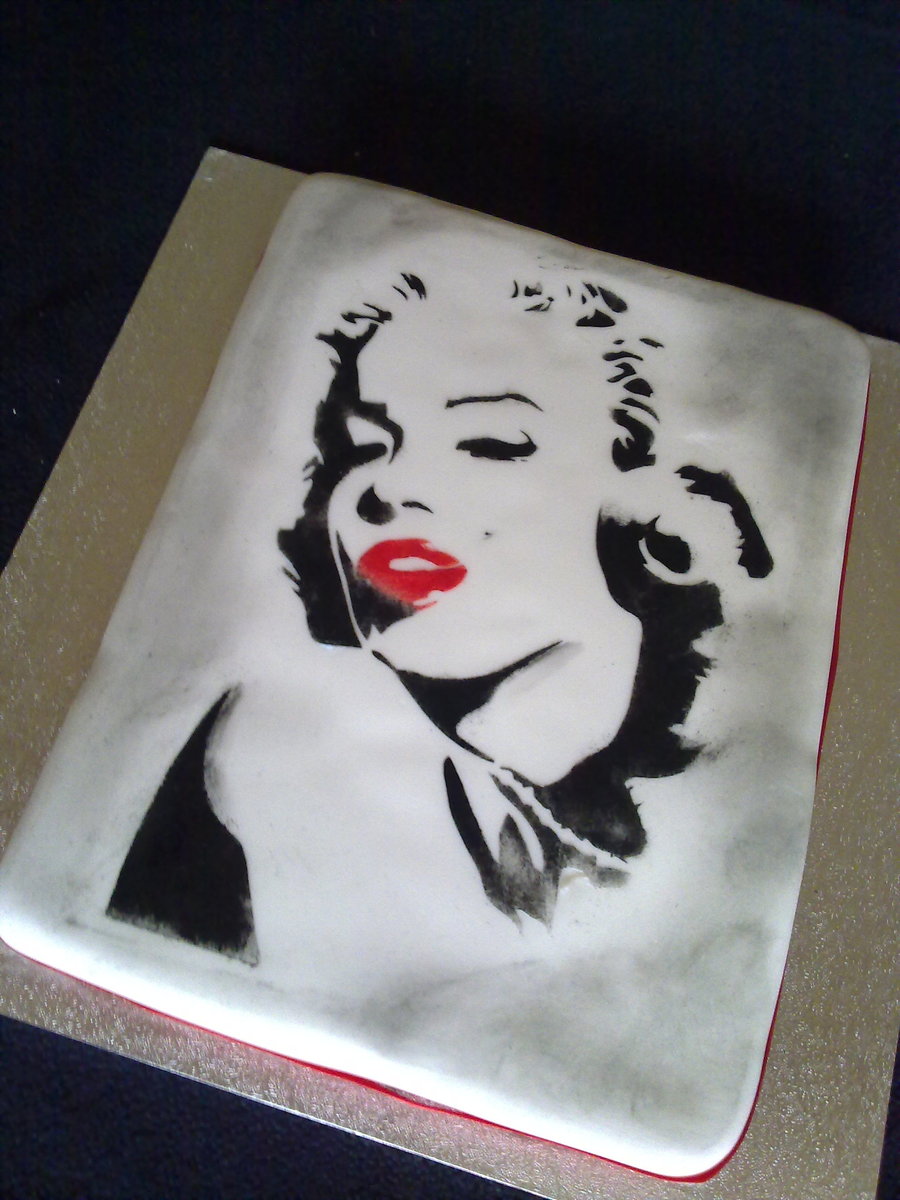 Marilyn Monroe - CakeCentral.com