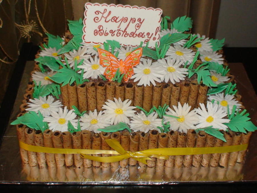 Daisy Birthday Cake - CakeCentral.com
