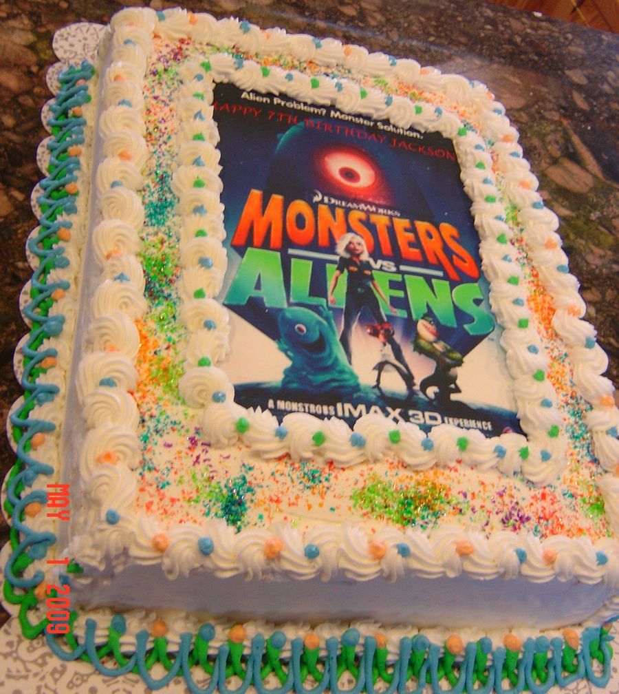 Monsters And Aliens Cake - CakeCentral.com