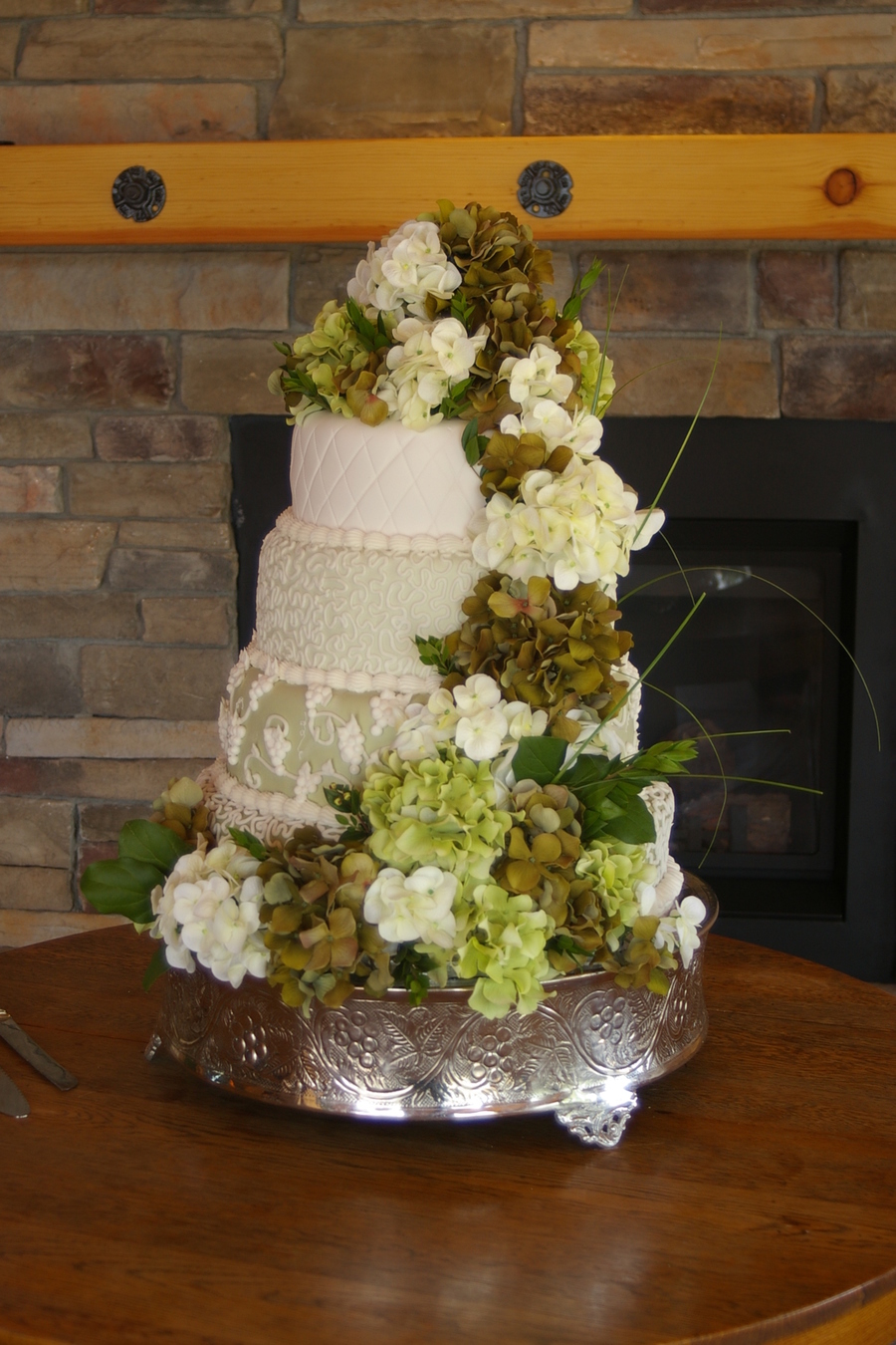 Vintage Hydrangea Cake - CakeCentral.com