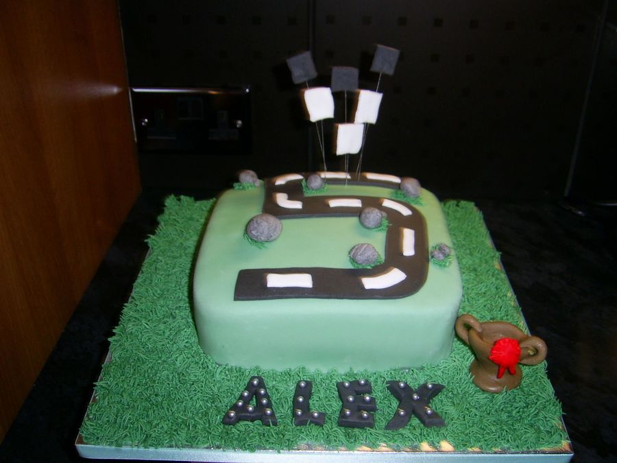 Race Track Cake - CakeCentral.com