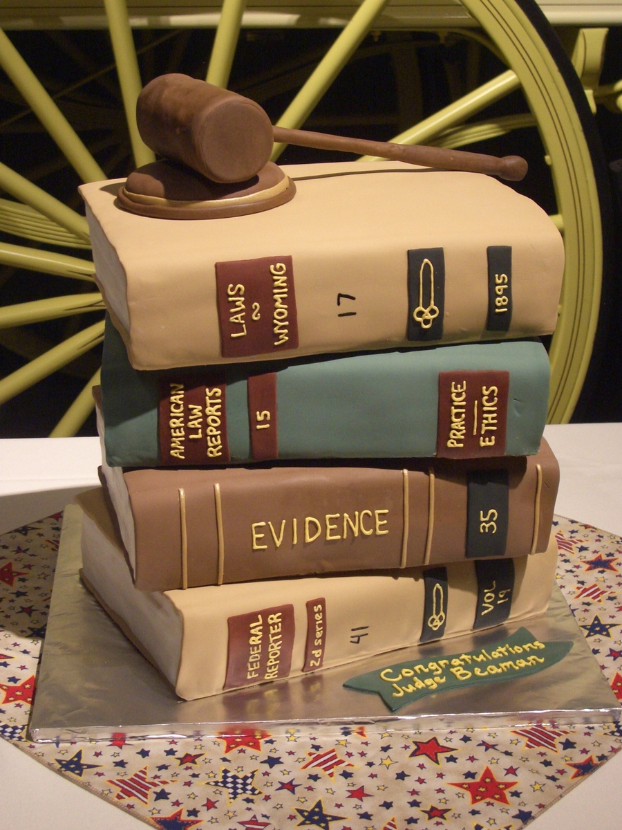 Law Books And Gavel Retirement - CakeCentral.com