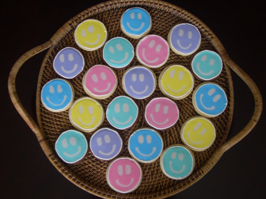 Smiley Face Cookies - CakeCentral.com