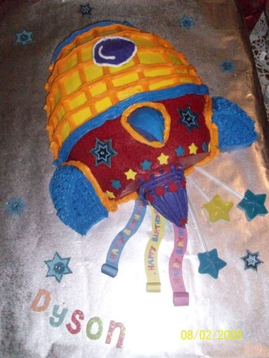 Rocket Ship Cake For Dyson! - CakeCentral.com