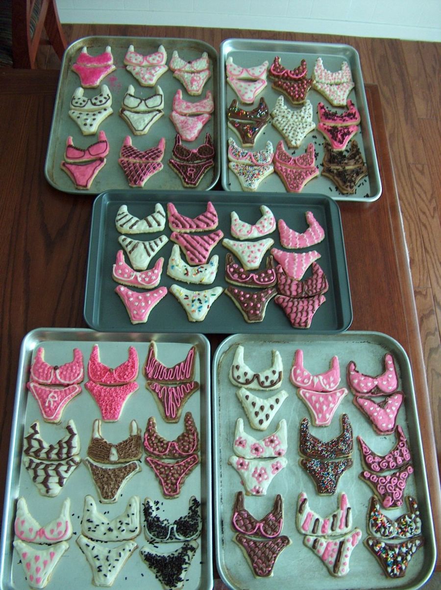Bra__Panty.jpg - CakeCentral.com