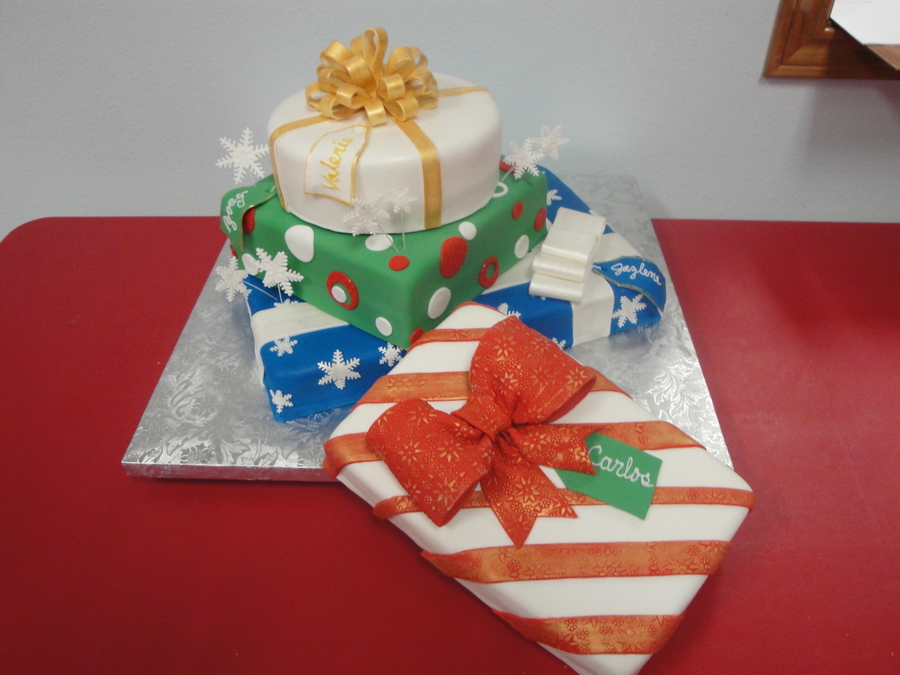 Christmas Packages - CakeCentral.com