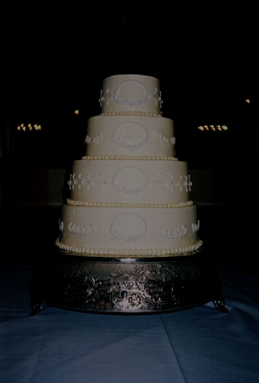 Oval Scrollwork - CakeCentral.com