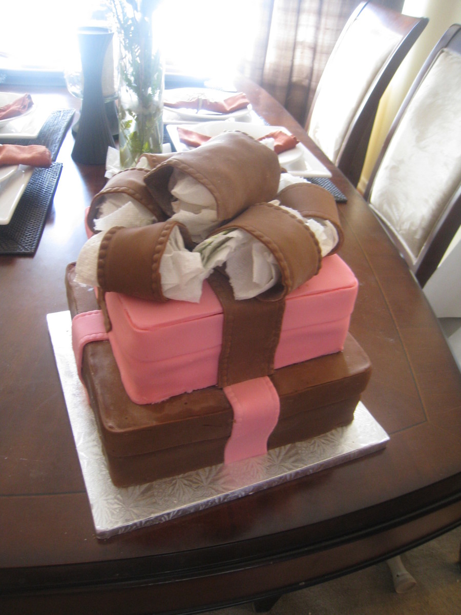 Gift Box Cake - CakeCentral.com