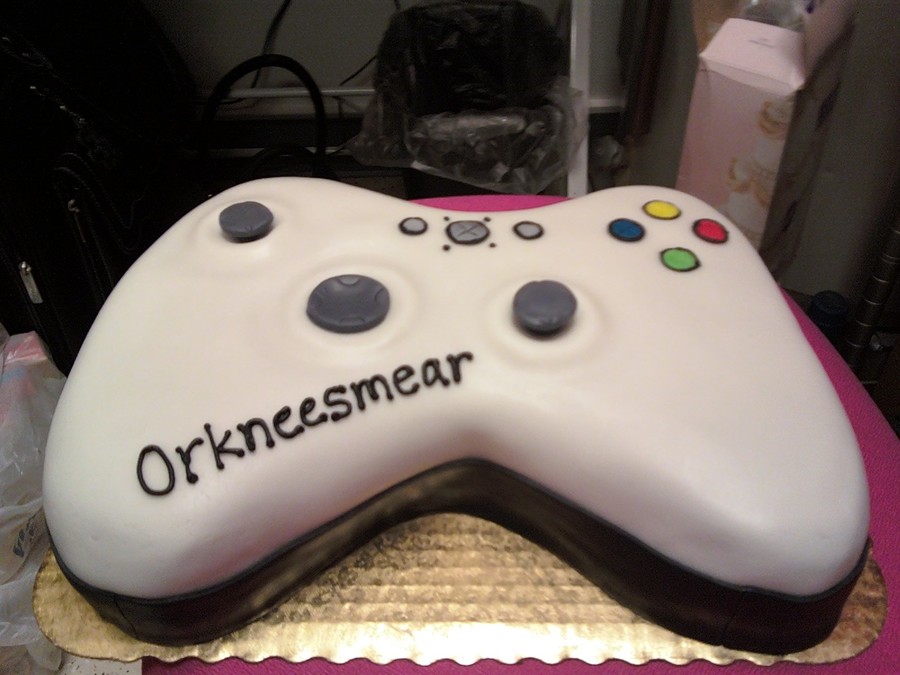Xbox Controller Cake - CakeCentral.com