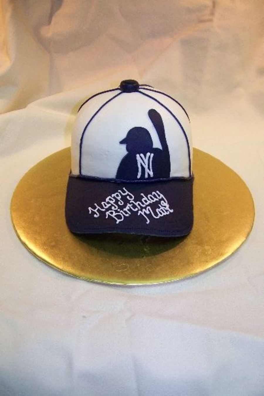 Yankee Baseball Cap - CakeCentral.com