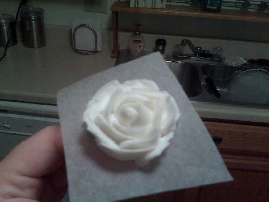 Wilton Rose - CakeCentral.com