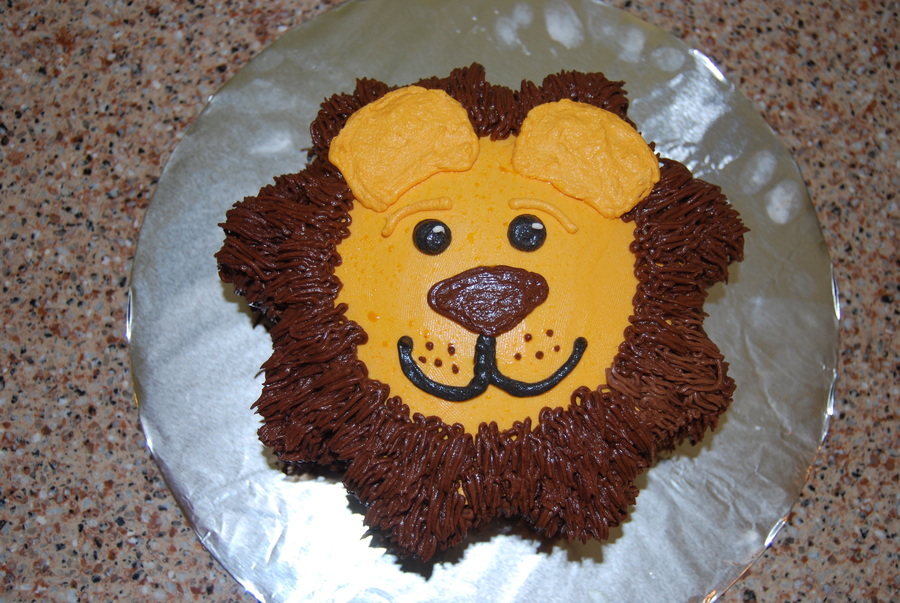 Lion Smash Cake - CakeCentral.com