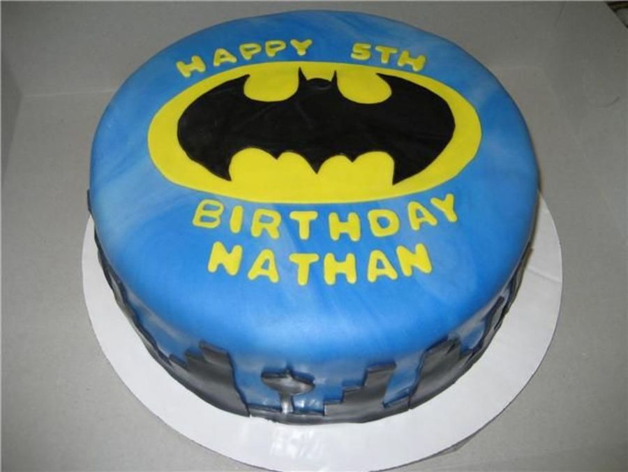 Batman Cake - CakeCentral.com