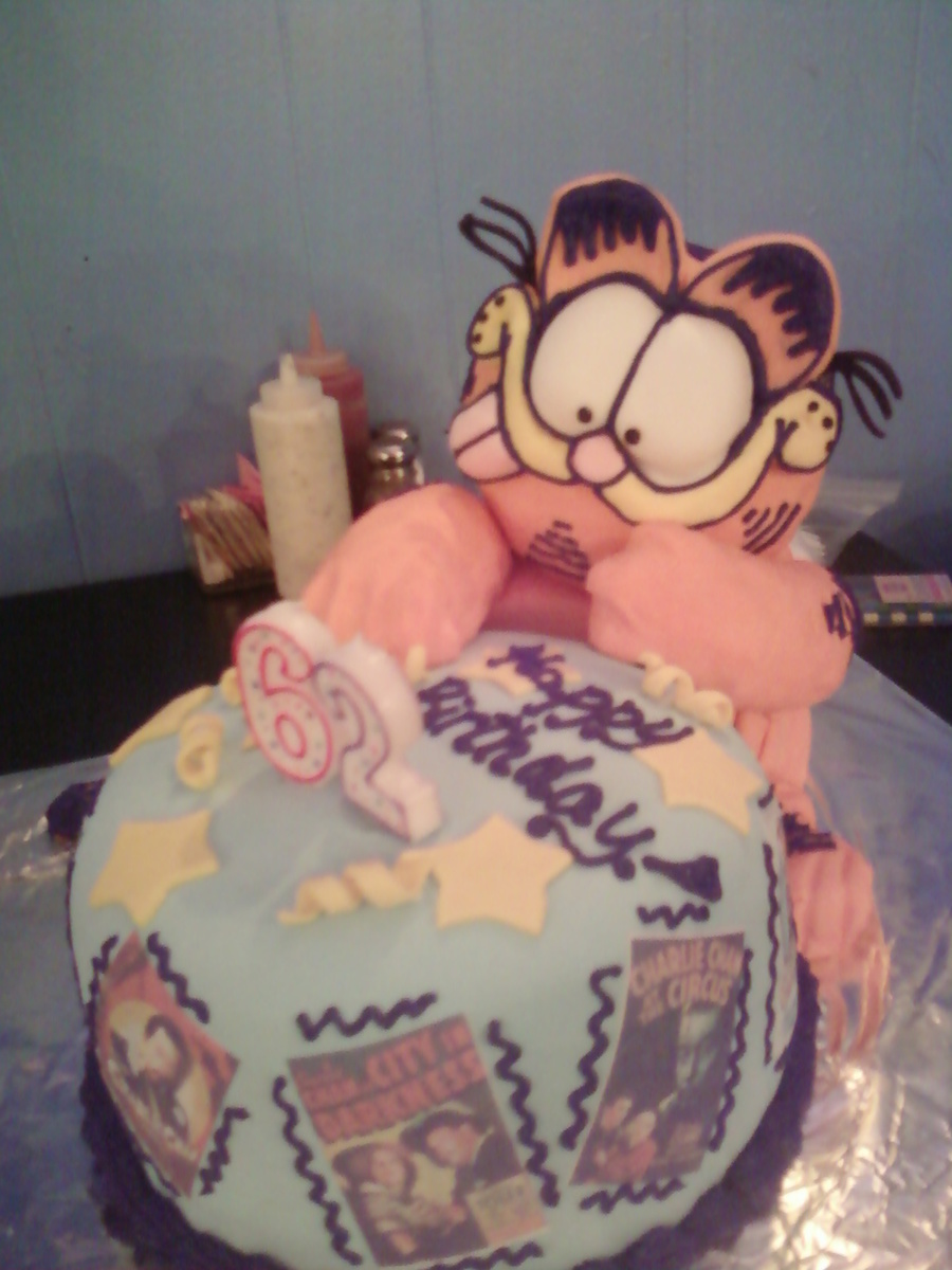 Garfield Cake - CakeCentral.com