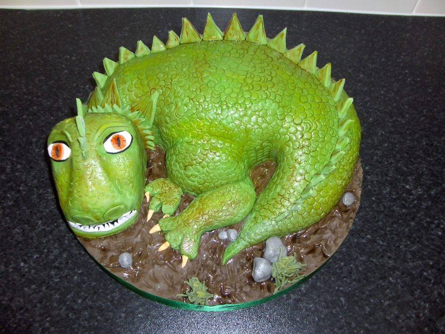 Cakeosaurus - CakeCentral.com
