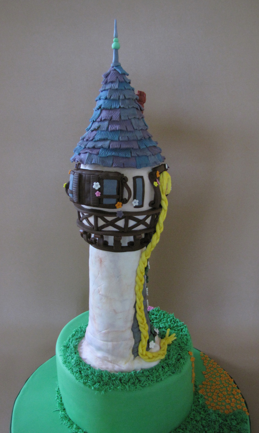 Tangled Tree House - CakeCentral.com