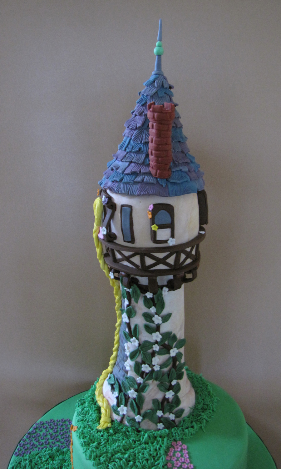 Tangled Tree House - CakeCentral.com