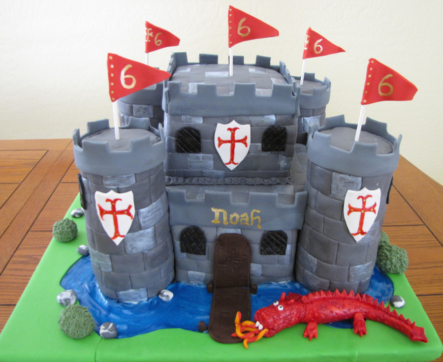 Medieval Castle - CakeCentral.com