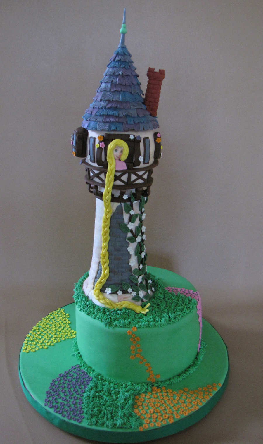 Tangled Tree House - CakeCentral.com