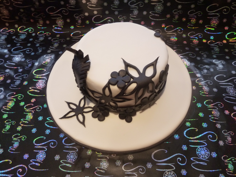 Fancy Hat Cake - CakeCentral.com