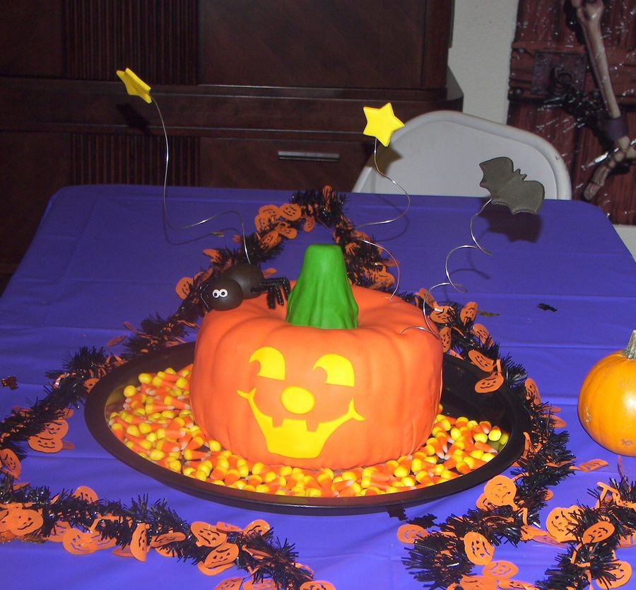 Jack-O-Lantern - CakeCentral.com