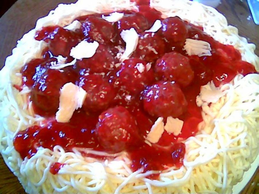 Spaghetti & Meatballs - CakeCentral.com