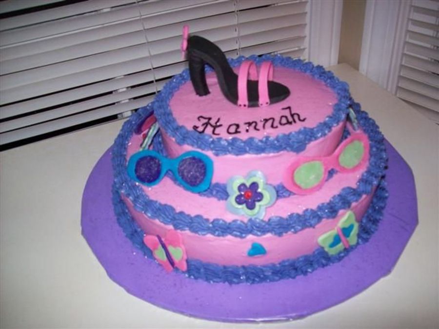 Glitzy Girl Theme - CakeCentral.com