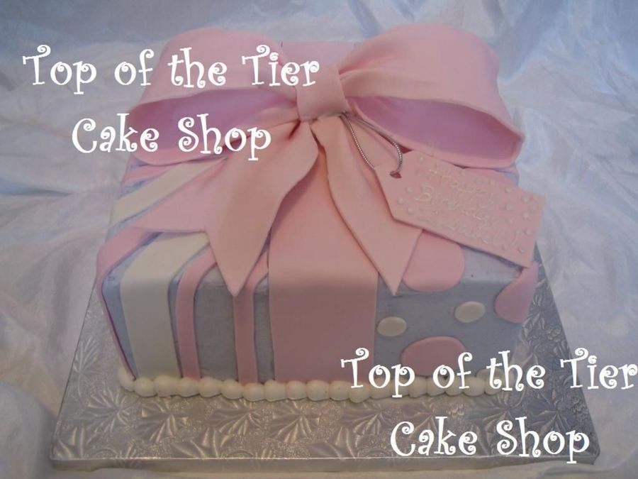 Present Cake With Pink Bow - CakeCentral.com