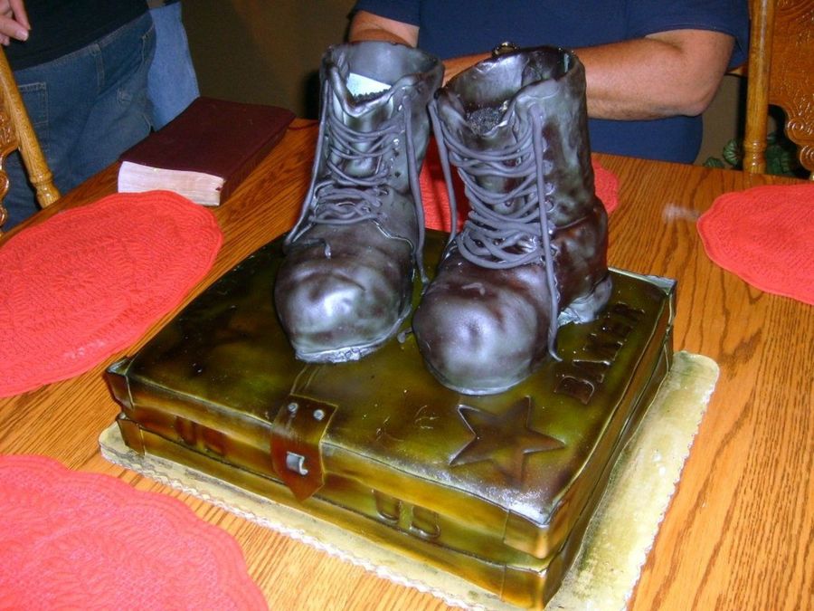 Boots4.jpg - CakeCentral.com
