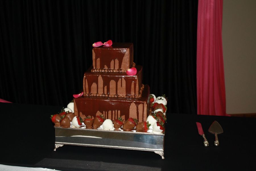 Groom_With_Pedals.jpg - CakeCentral.com