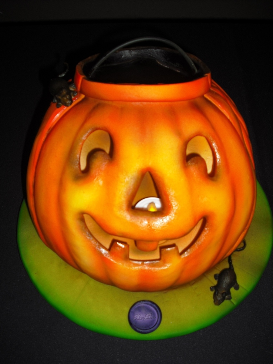 "jack-O-Lantern" - CakeCentral.com