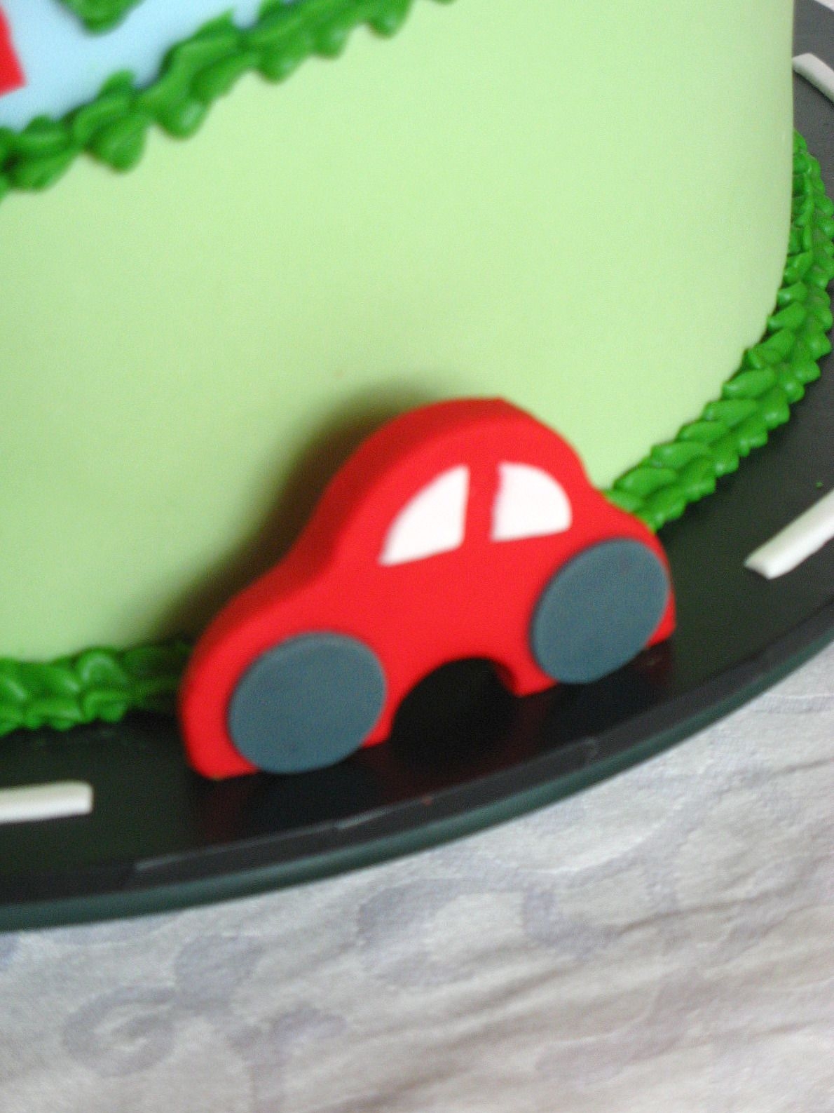 Beep Beep - CakeCentral.com