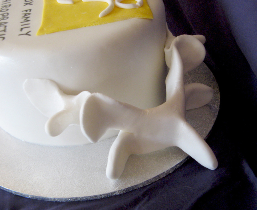 Spineal Bone (Vertebra) - CakeCentral.com