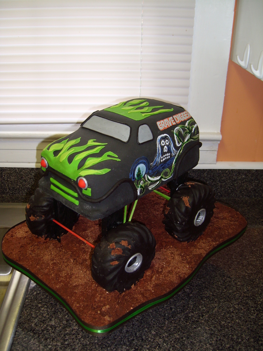 Grave Digger - CakeCentral.com