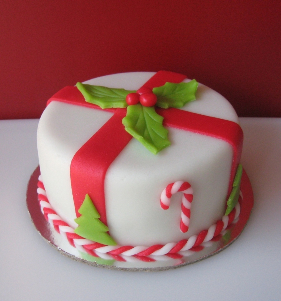 Mini Christmas Cake - CakeCentral.com