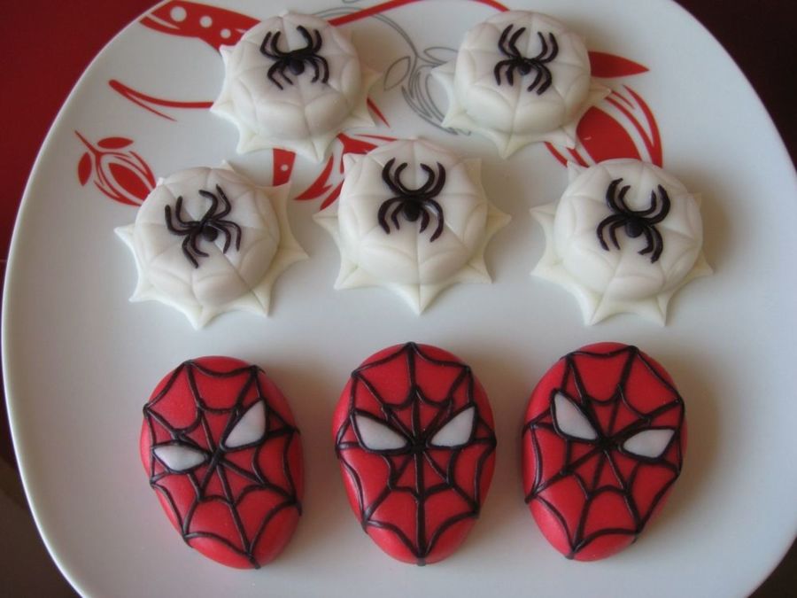 Spiderman Mini Cakes - CakeCentral.com