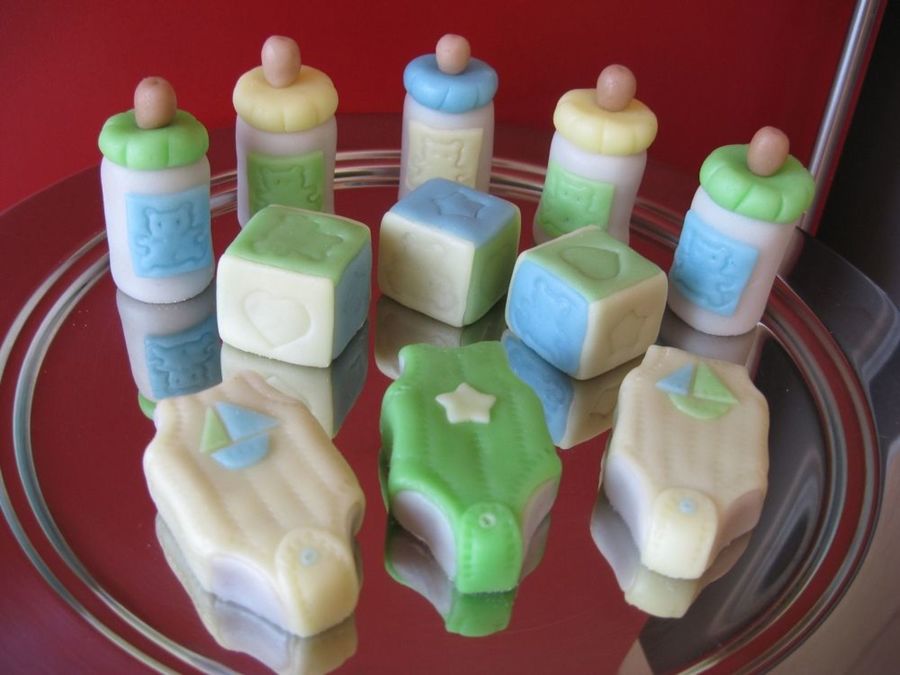Baby Mini Cakes - CakeCentral.com