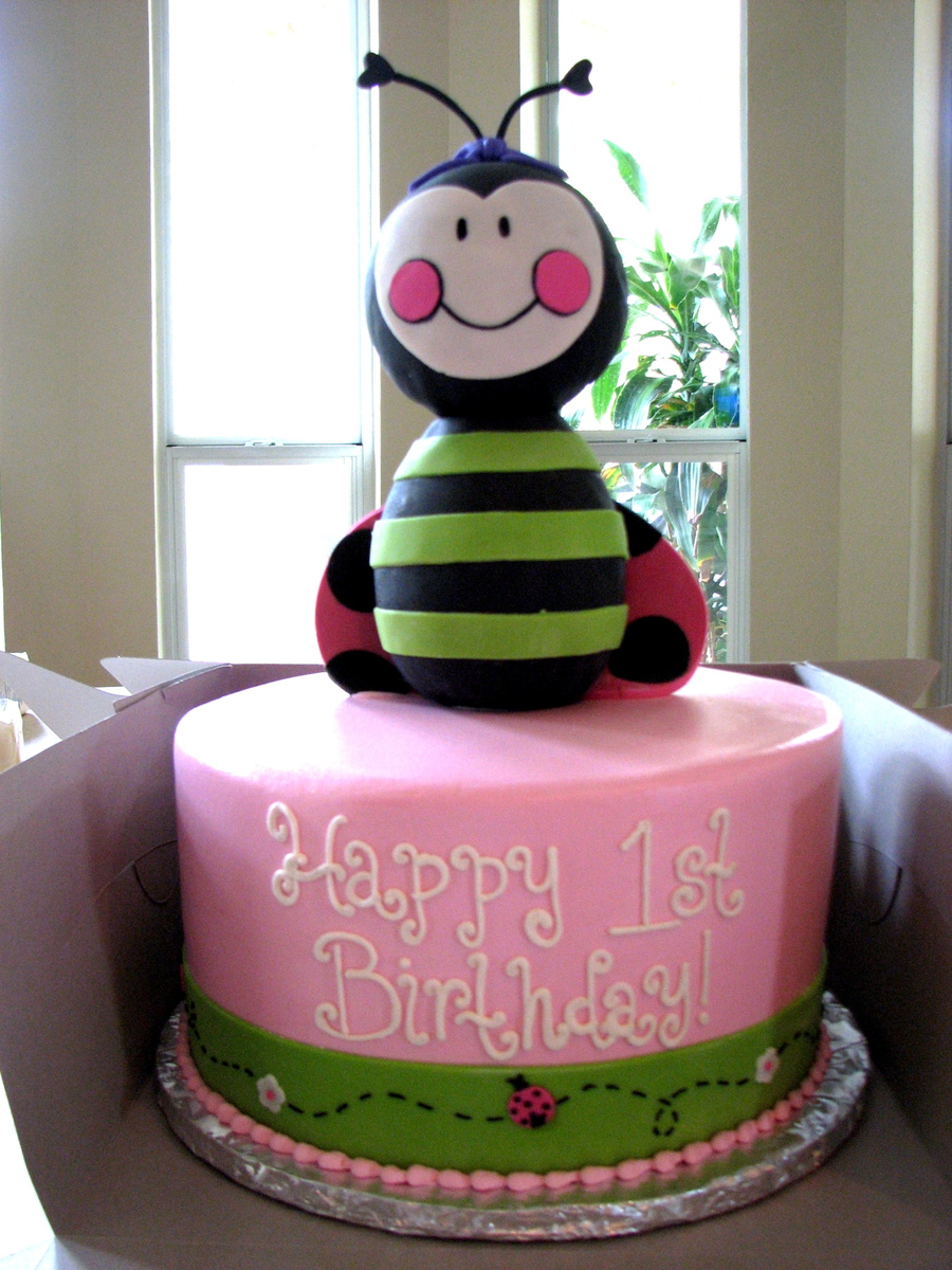 Lady Bug Oh So Sweet - CakeCentral.com