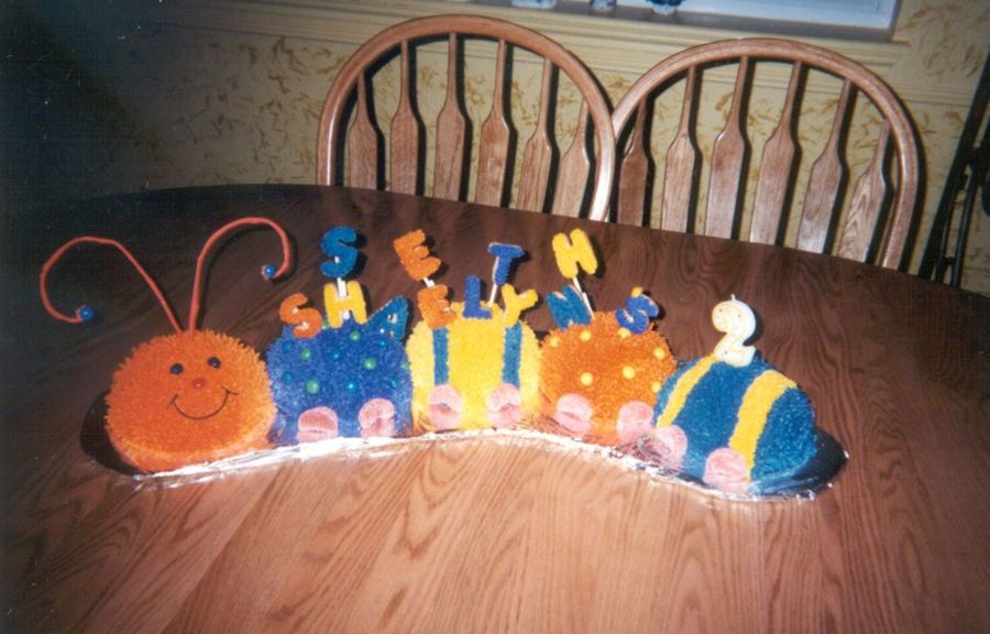 Centipedecake.jpg - CakeCentral.com