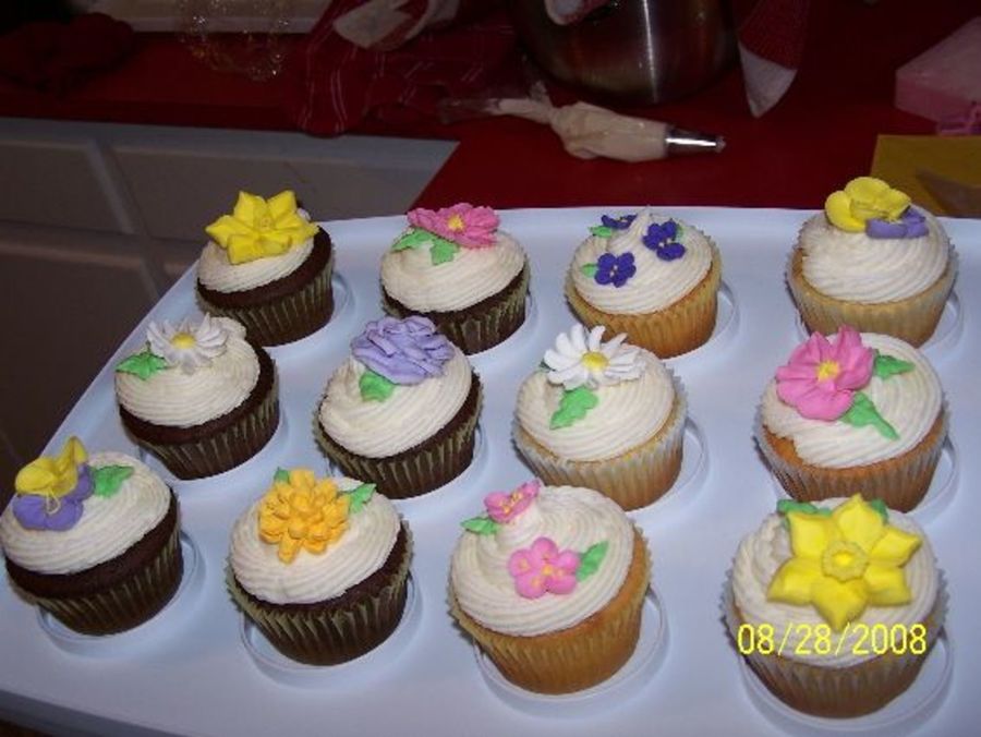Flowers - CakeCentral.com
